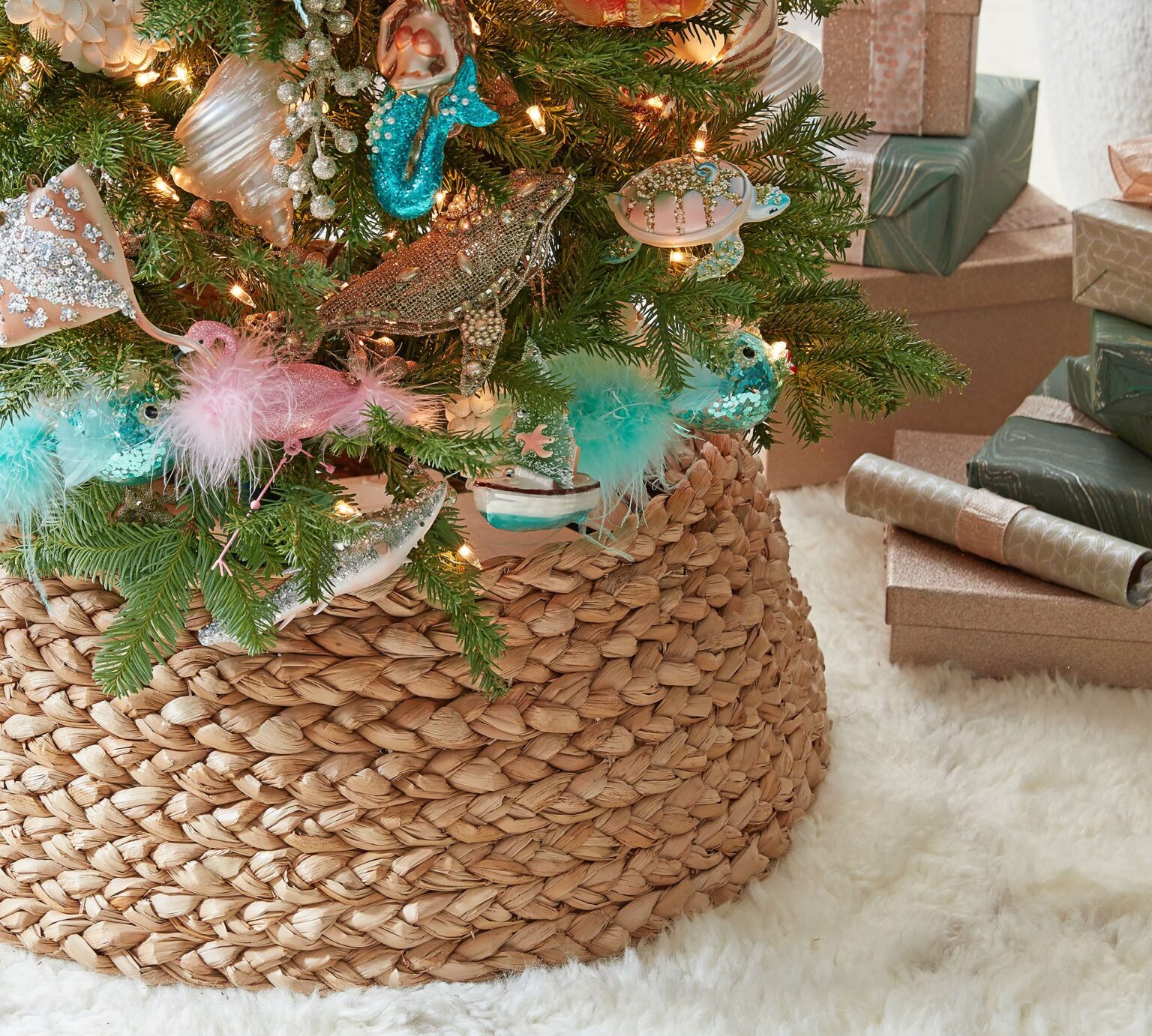 18 Magical Boho Christmas Tree Ideas for a Whimsical Holiday Season ...